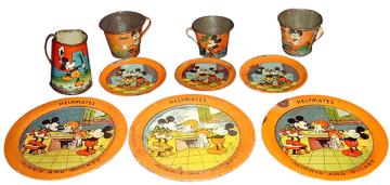 Collectible Disney Antiques Exhibited at HK Toy Museum | Link