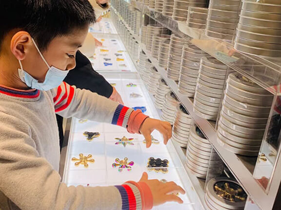 Capturing the “Blind Box” Trend | Channel 823 | Link